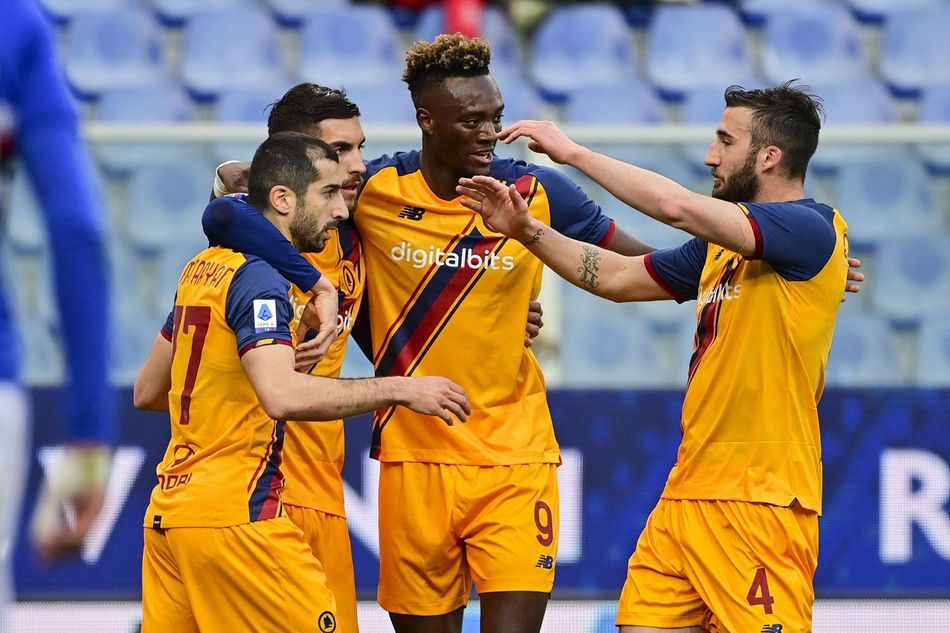 Gallery: A win on the road! - AS Roma
