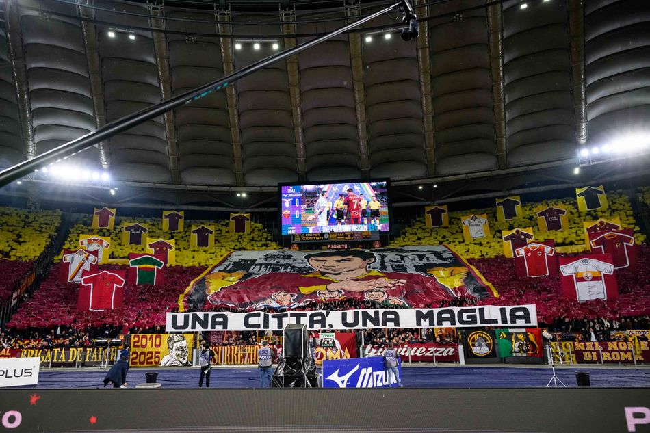 10 great Roma derby choreographies - AS Roma