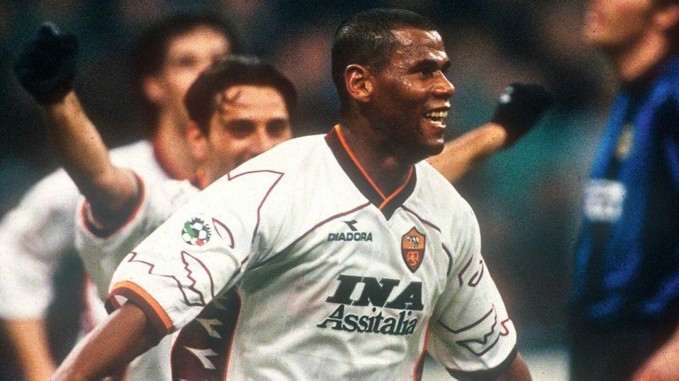Video: Happy birthday Aldair! - AS Roma