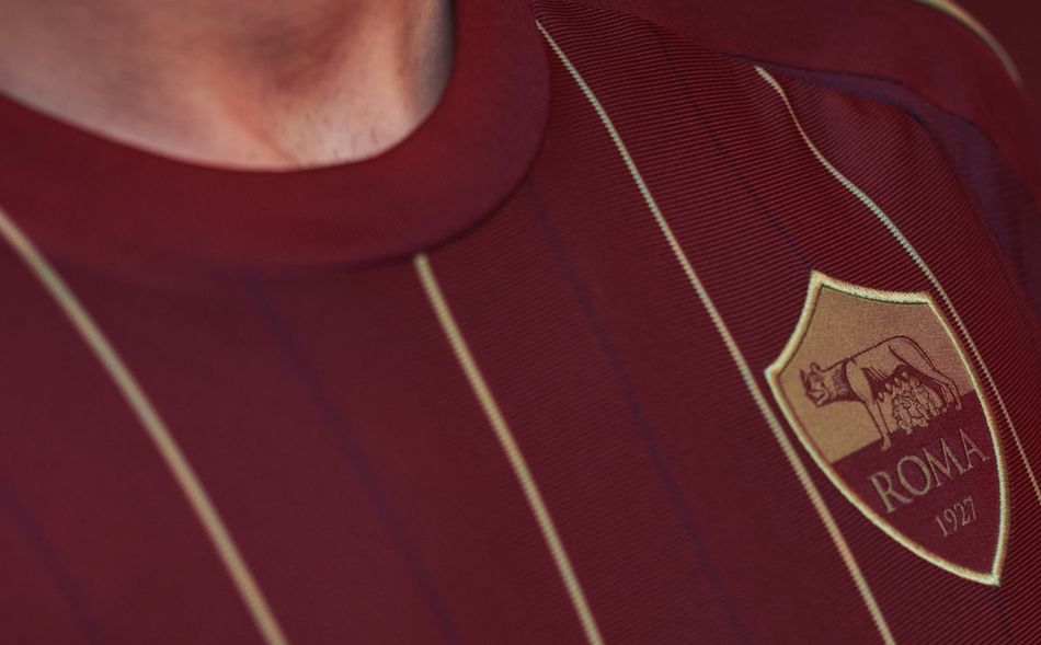 Gallery: All the details of our new 2024-25 home shirt! - AS Roma