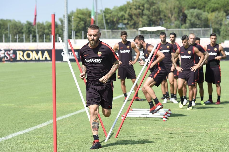 Gallery: Photos from Friday training - AS Roma