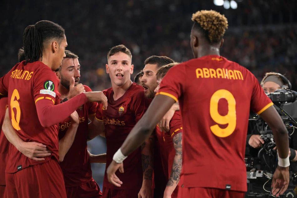 Social Round-up: Players delighted to seal semi-final spot! - AS Roma