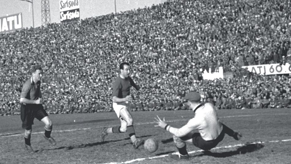 Amedeo Amadei born 95 years ago today - AS Roma