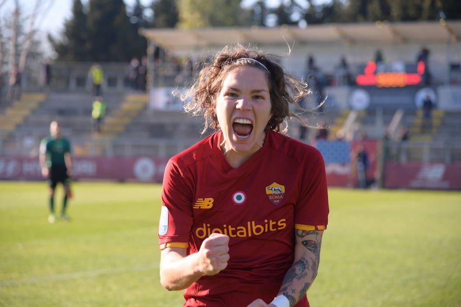 Linari extends Roma stay until 2026! - AS Roma