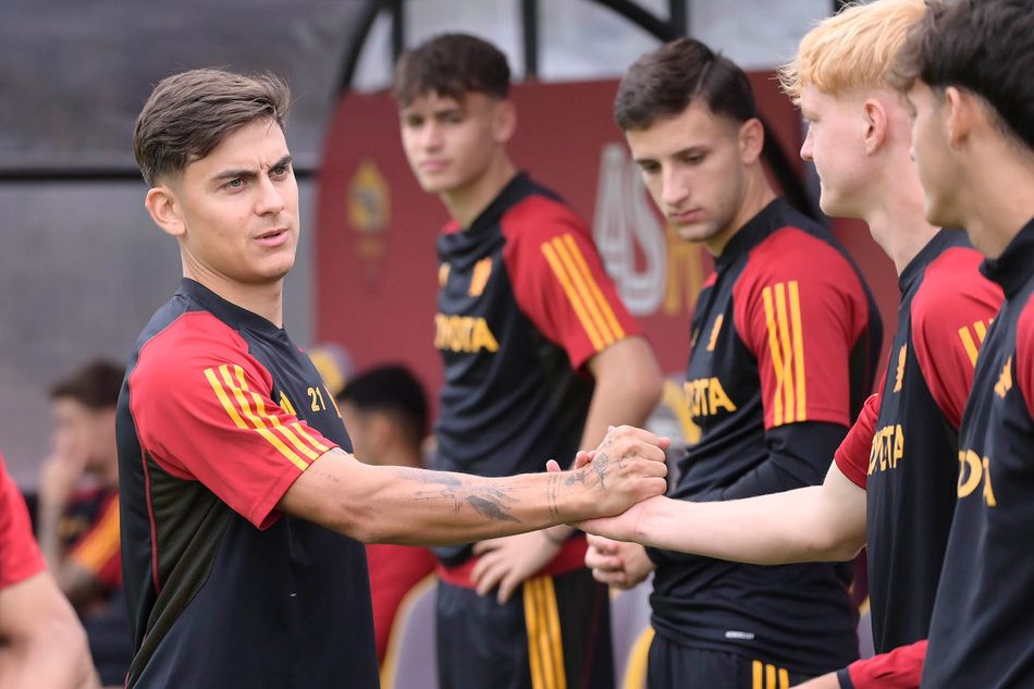 Gallery: Wednesday morning training. - AS Roma