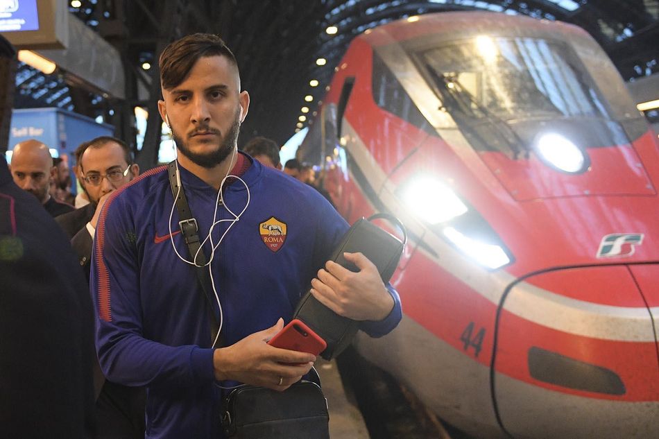 Gallery: Squad arrives in Milan ahead of big game - AS Roma