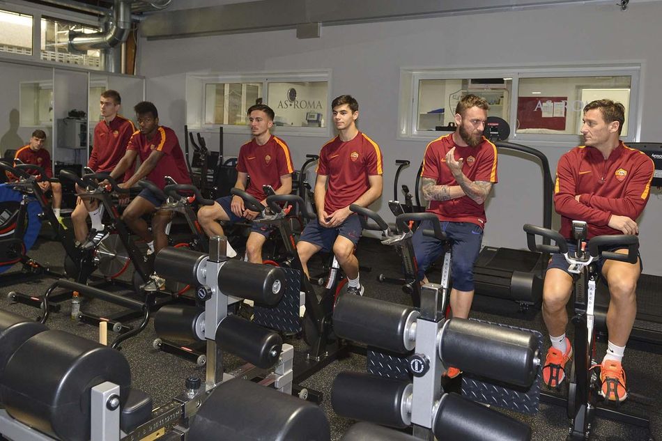Gallery: Recovery training after victory over Fiorentina - AS Roma