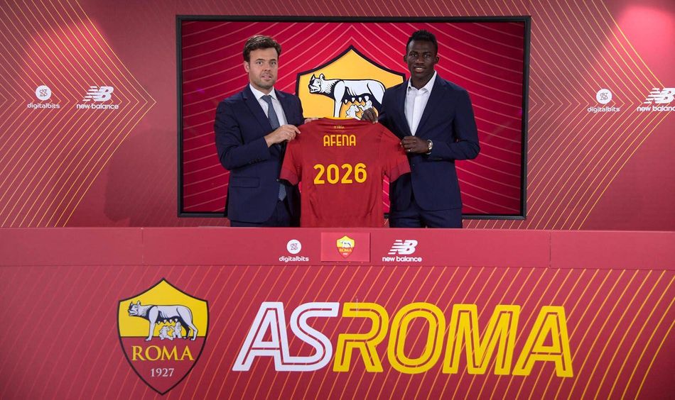 Watch: Felix reacts after signing new contract! - AS Roma
