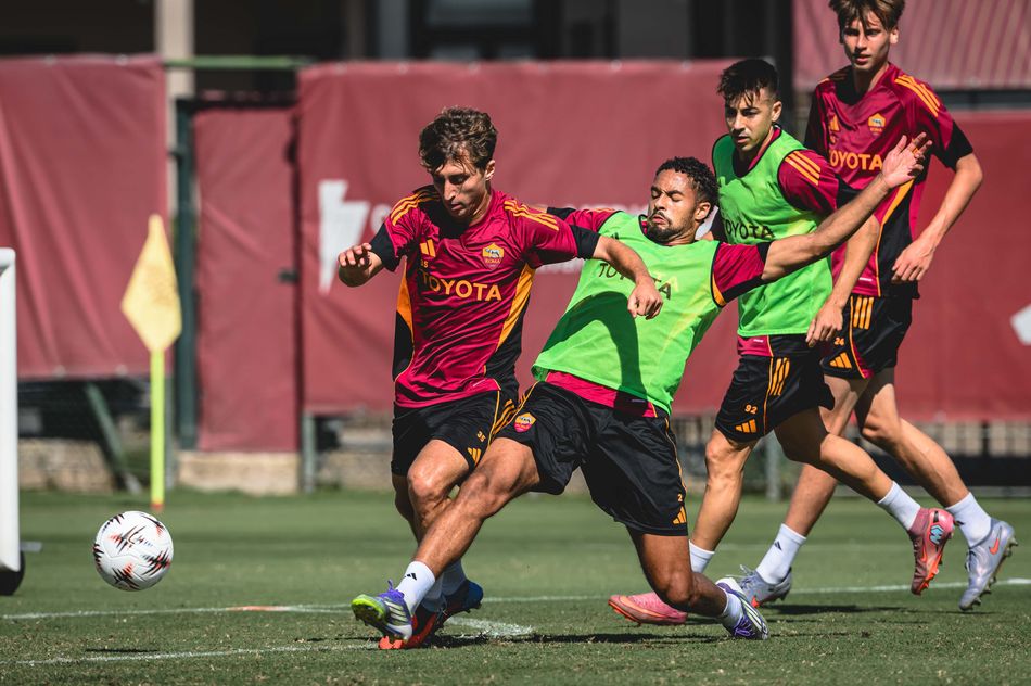 Gallery: Monday's training at Trigoria - AS Roma