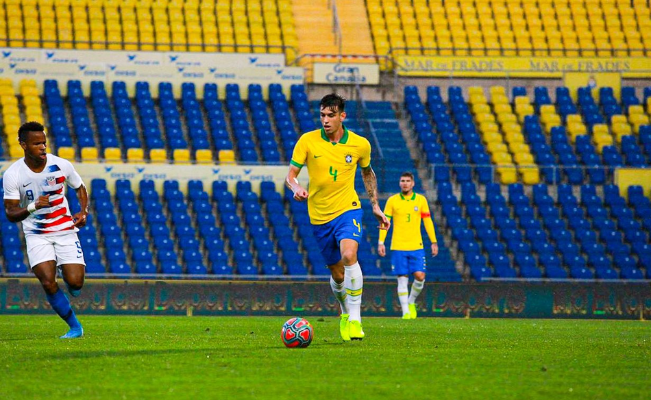 10 Things to Know about Roger Ibanez - AS Roma