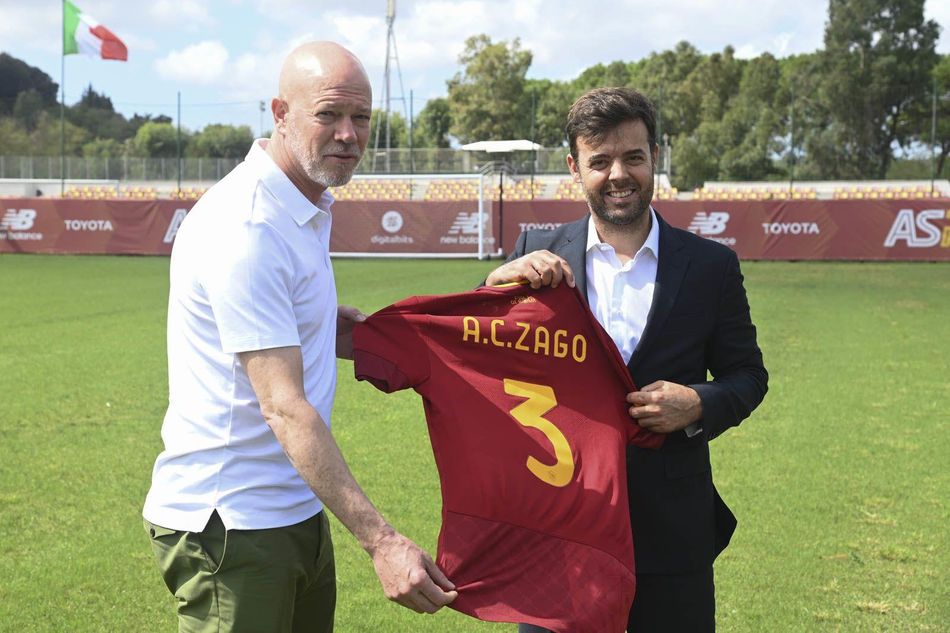 Gallery: Scudetto winner Antonio Carlos Zago at Trigoria! - AS Roma