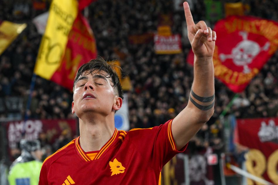 Team news: Starting XI for Brighton first leg - AS Roma