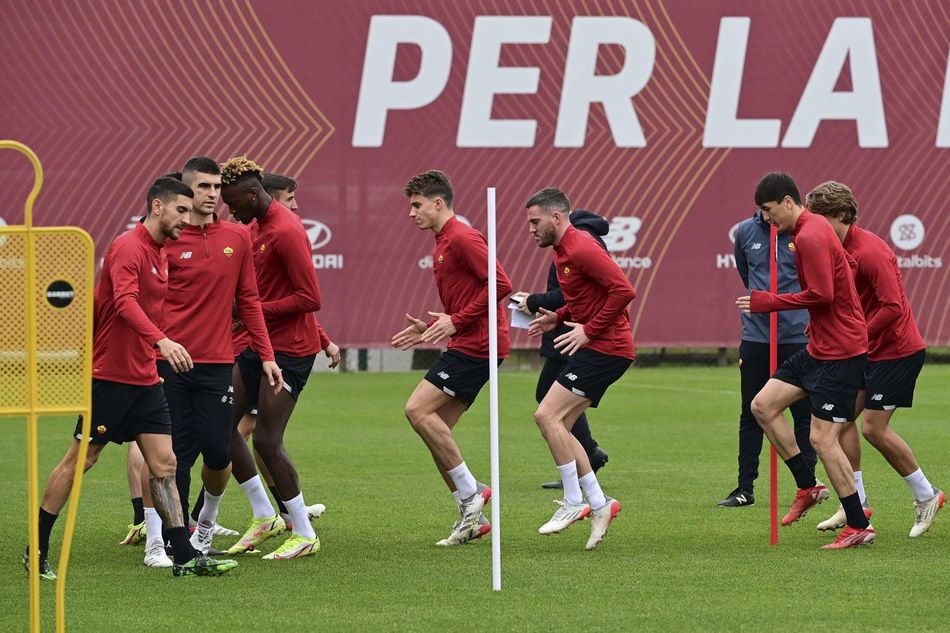 Gallery: Photos from training on Sunday - AS Roma