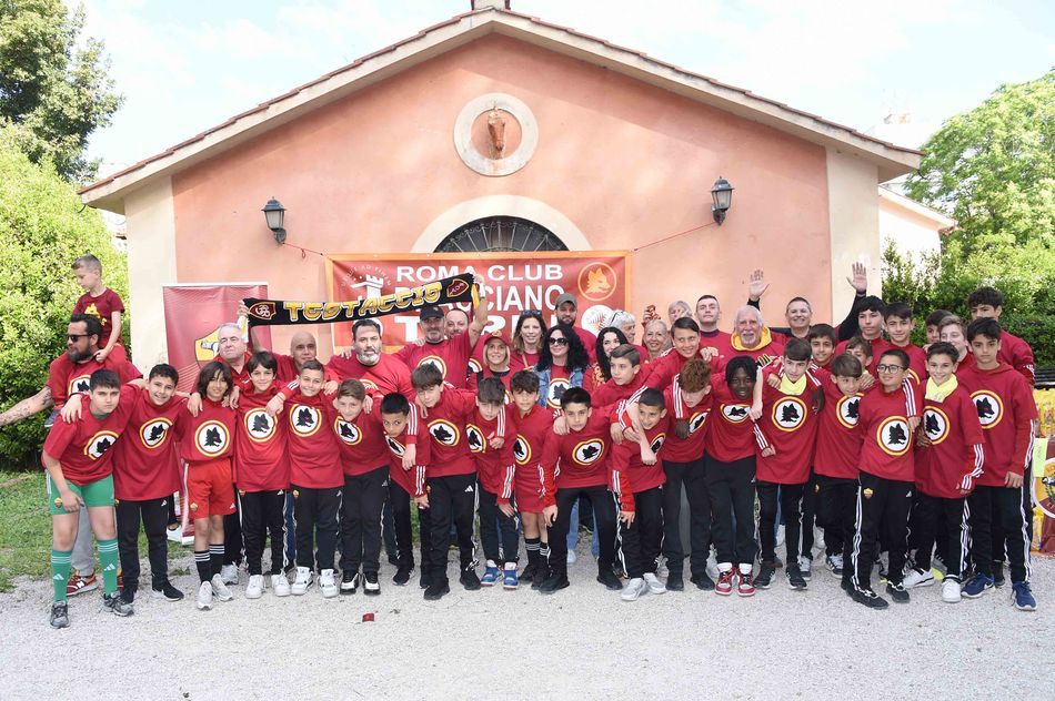 The Giallorossi community take part in “Roma Cura Roma” event to ...