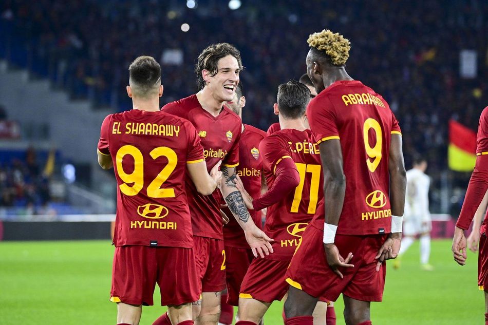 Gallery: Another three points at home! - AS Roma