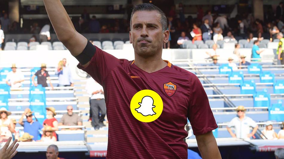 Go behind the scenes at the Legends match against Real Madrid - AS Roma