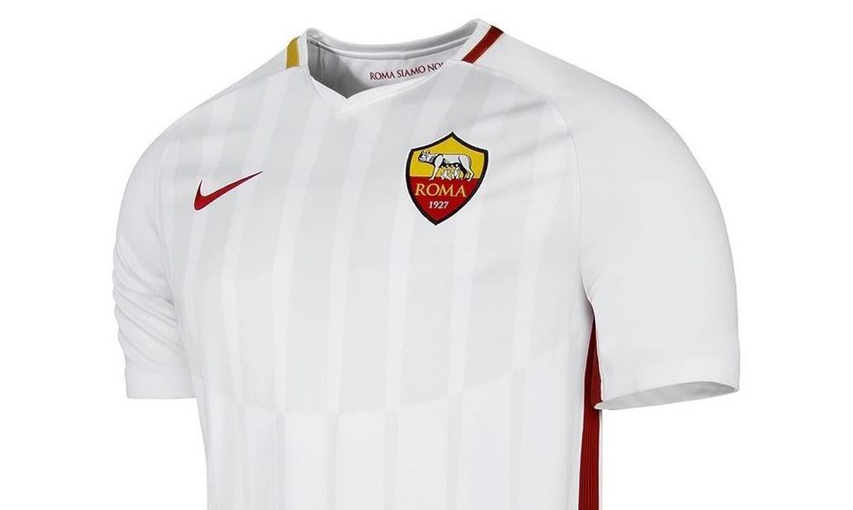 Acquista ora la nuova maglia away della Roma! - AS Roma