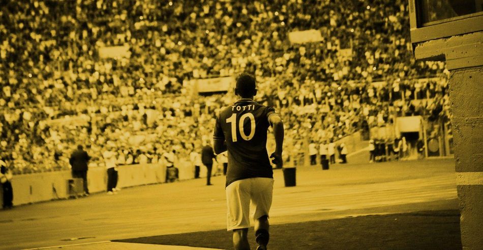 Opinion: 23 years of watching Totti the phenomenon - AS Roma