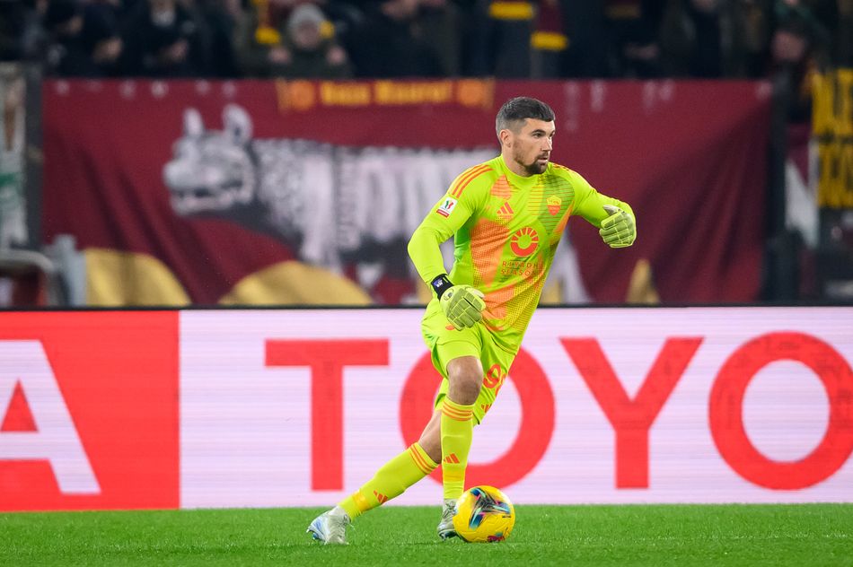 Mathew Ryan sold to Lens on a permanent deal - AS Roma
