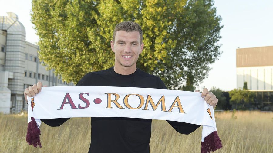 AS Roma complete Edin Dzeko signing