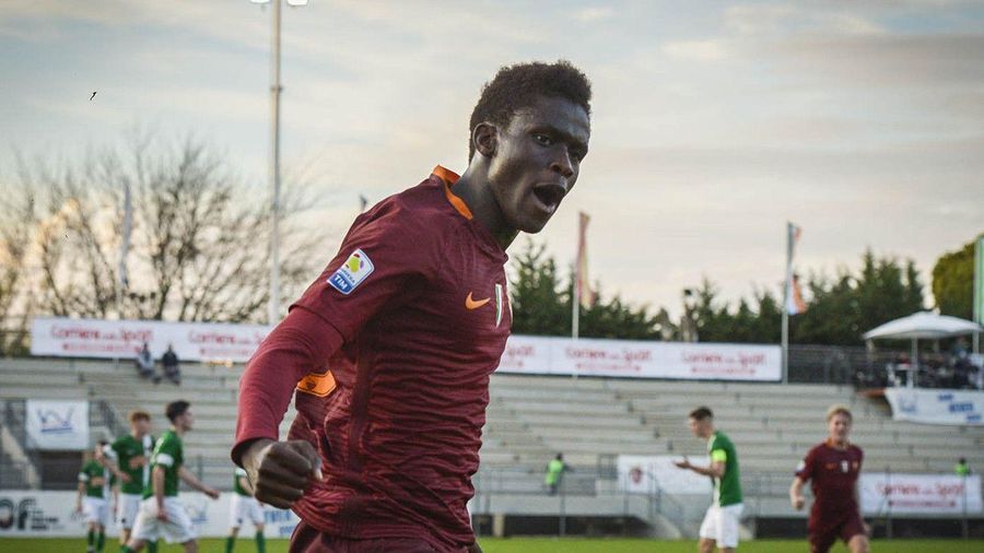 Three academy graduates agree new long-term contracts - AS Roma