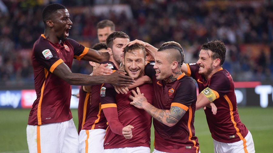 Opinion: My 10 favourite Totti photographs - AS Roma