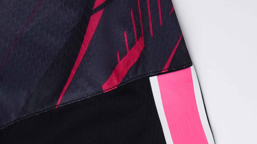 Gallery: A closer look at the third kit! - AS Roma