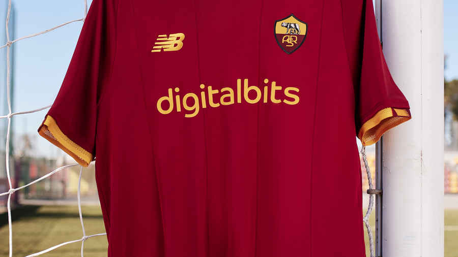 The 'Derby Kit' is here! Featuring the historic ASR badge! - AS Roma