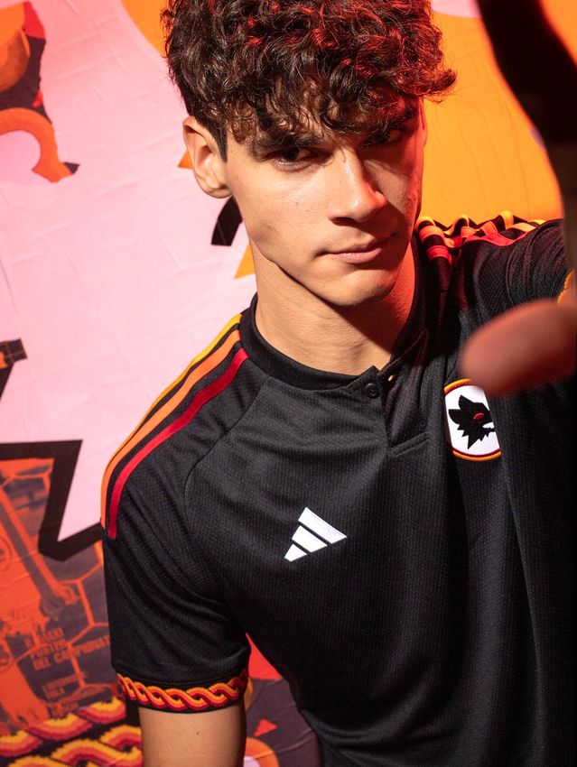 Gallery: The new adidas third kit photoshoot - AS Roma