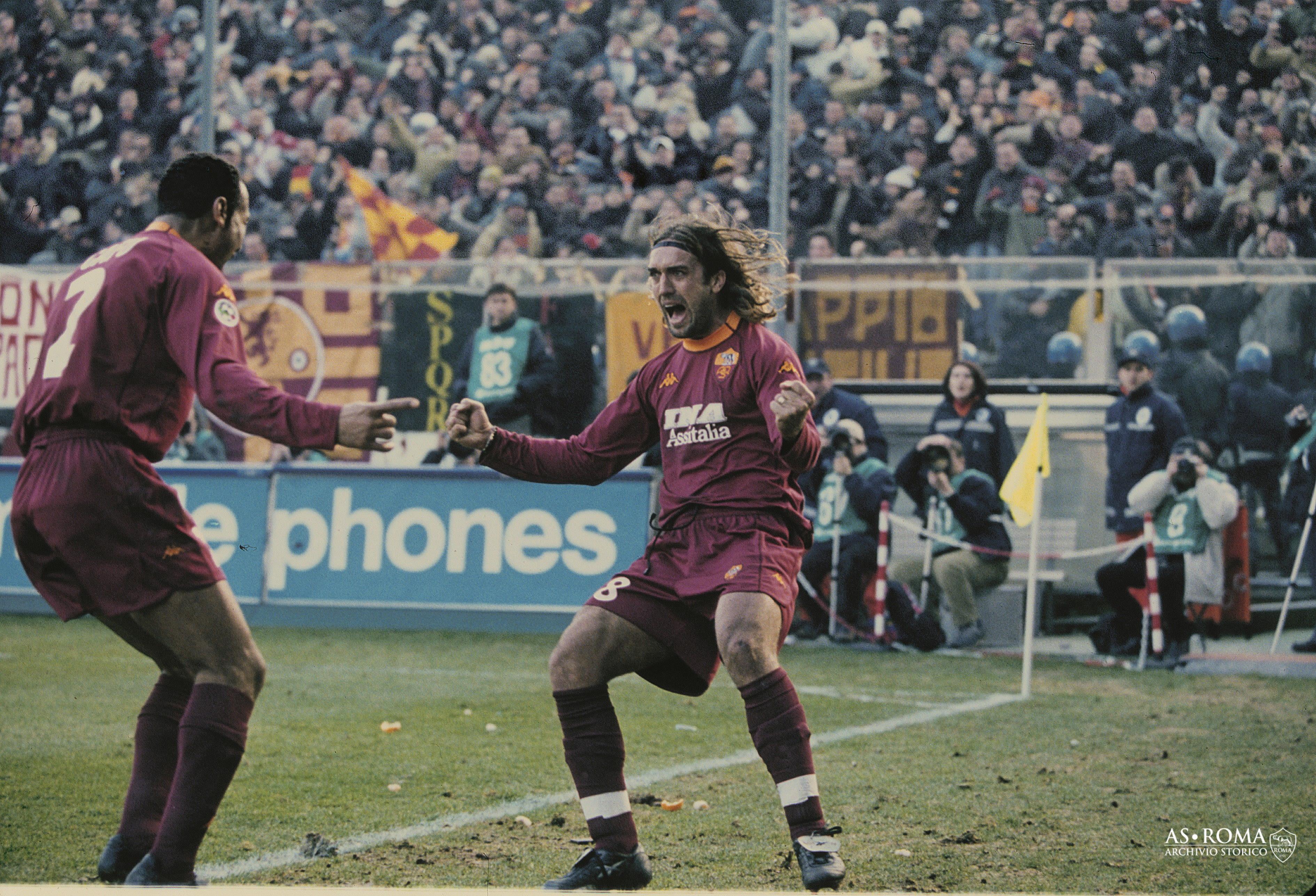 20 for 20 Years: Great photos from the 2000-01 campaign - AS Roma