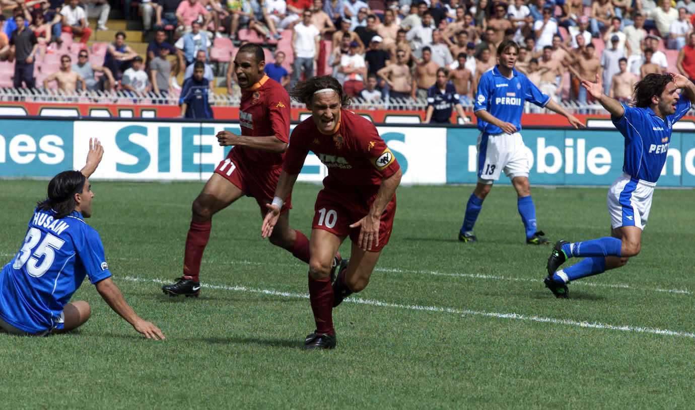 20 for 20 Years: Great photos from the 2000-01 campaign - AS Roma