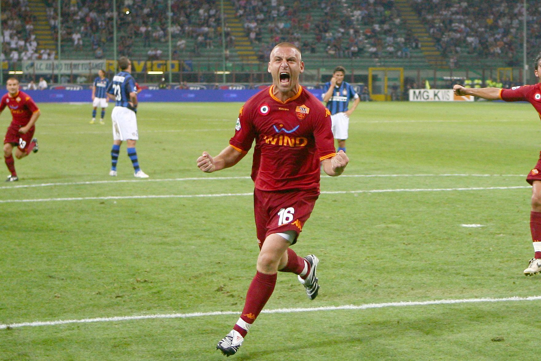A career in photos: 16 of the best De Rossi shots - AS Roma